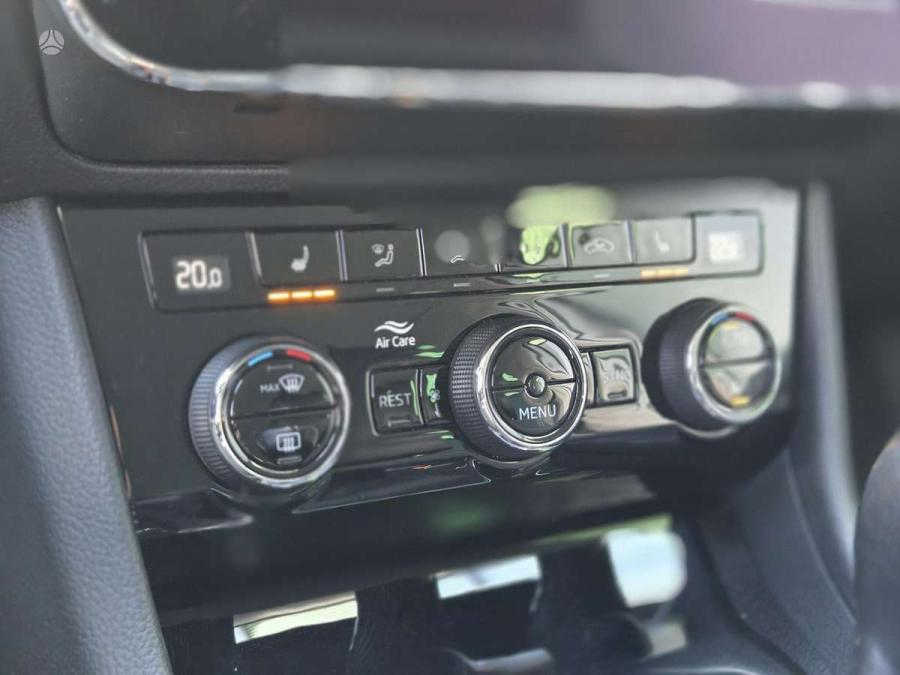 White Skoda SuperB 2019 in Vilnius, with an engine capacity of 1.97 L and mileage of 184 thousand km for 12699 €, photo 25 on AUTOMOTO.COM.LV