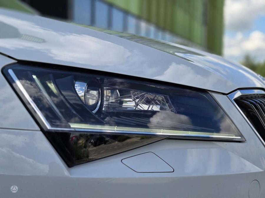 White Skoda SuperB 2019 in Vilnius, with an engine capacity of 1.97 L and mileage of 184 thousand km for 12699 €, photo 33 on AUTOMOTO.COM.LV
