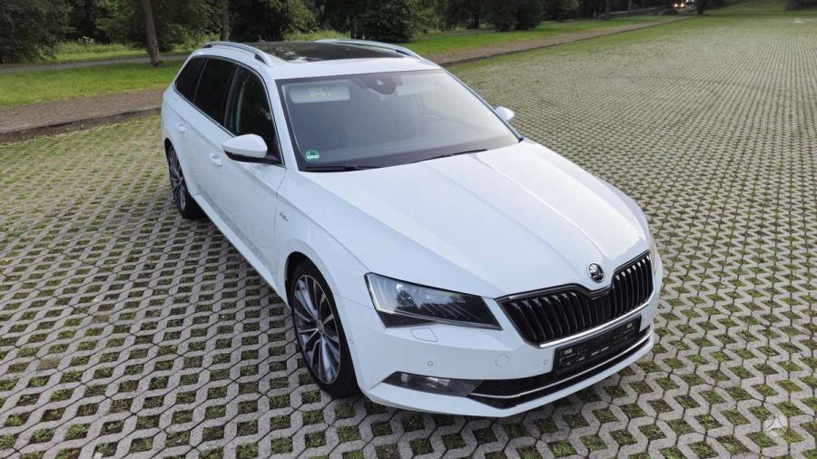 White Skoda SuperB 2019 in Vilnius, with an engine capacity of 2.00 L and mileage of 260 thousand km for 15800 €, photo 4 on AUTOMOTO.COM.LV