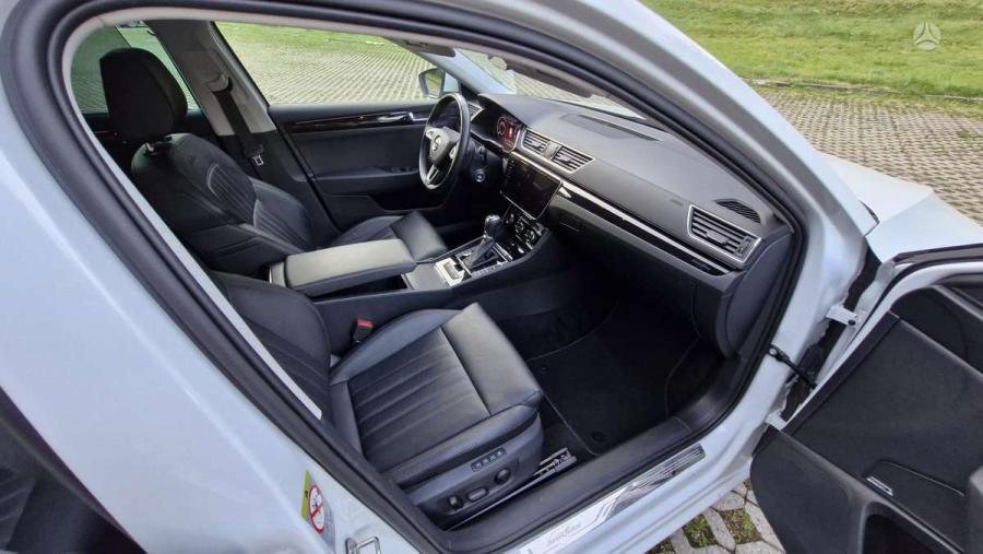 White Skoda SuperB 2019 in Vilnius, with an engine capacity of 2.00 L and mileage of 260 thousand km for 15800 €, photo 14 on AUTOMOTO.COM.LV