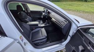White Skoda SuperB 2019 in Vilnius, with an engine capacity of 2.00 L and mileage of 260 thousand km for 15800 €, photo 15 on AUTOMOTO.COM.LV