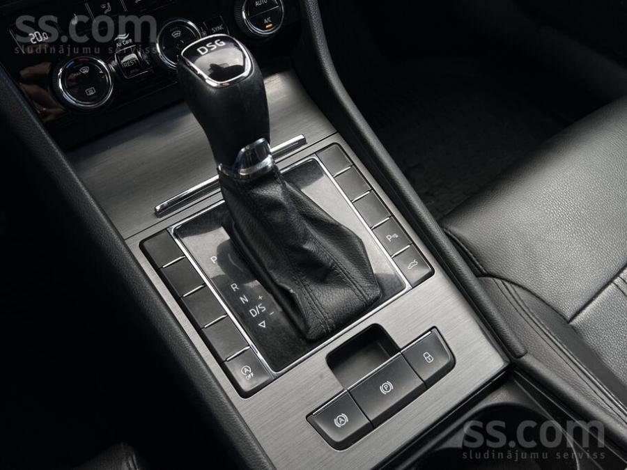 White Skoda SuperB 2019 in Limbazi, with an engine capacity of 2.00 L and mileage of 540 thousand km for 9950 €, photo 21 on AUTOMOTO.COM.LV