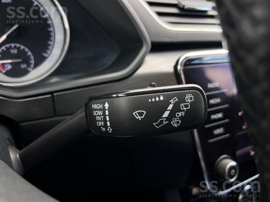 White Skoda SuperB 2019 in Limbazi, with an engine capacity of 2.00 L and mileage of 540 thousand km for 9950 €, photo 23 on AUTOMOTO.COM.LV