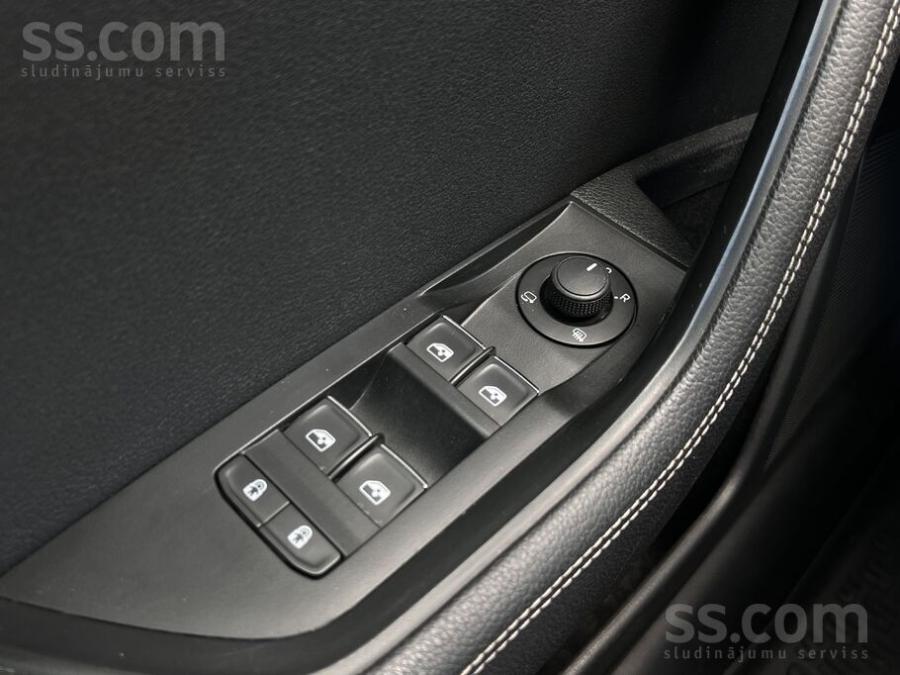 White Skoda SuperB 2019 in Limbazi, with an engine capacity of 2.00 L and mileage of 540 thousand km for 9950 €, photo 28 on AUTOMOTO.COM.LV