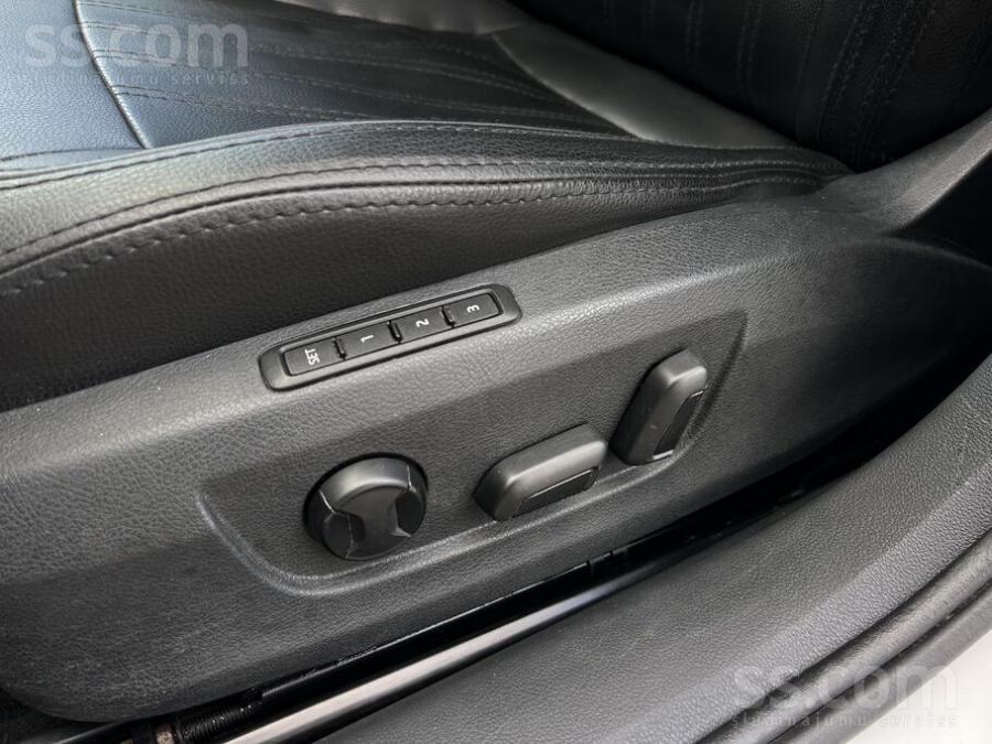 White Skoda SuperB 2019 in Limbazi, with an engine capacity of 2.00 L and mileage of 540 thousand km for 9950 €, photo 30 on AUTOMOTO.COM.LV