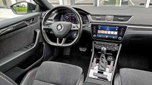 White Skoda SuperB 2019 in Vilnius, with an engine capacity of 1.97 L and mileage of 323 thousand km for 12500 €, photo 16 on AUTOMOTO.COM.LV