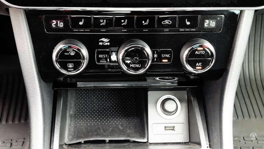 White Skoda SuperB 2019 in Vilnius, with an engine capacity of 1.97 L and mileage of 323 thousand km for 12500 €, photo 18 on AUTOMOTO.COM.LV
