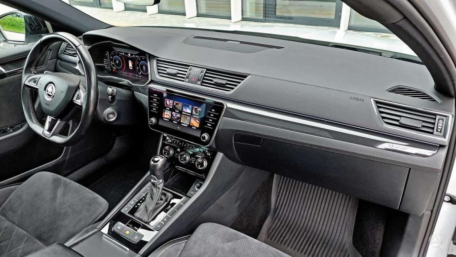 White Skoda SuperB 2019 in Vilnius, with an engine capacity of 1.97 L and mileage of 323 thousand km for 12500 €, photo 21 on AUTOMOTO.COM.LV