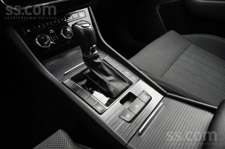 Balts Skoda SuperB 2020 Rīga, ar dzinēja tilpumu 2.00 L un nobraukumu 171 tūkst. km par 18900 €, foto 22 vietnē AUTOMOTO.COM.LV
