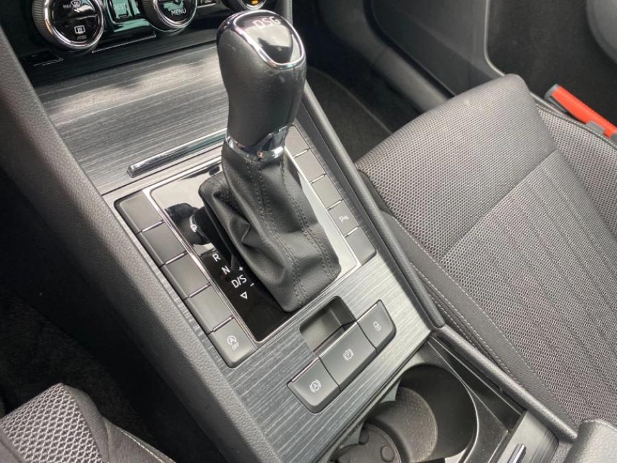 Balts Skoda SuperB 2020 Rīga, ar dzinēja tilpumu 2.00 L un nobraukumu 262 tūkst. km par 14950 €, foto 17 vietnē AUTOMOTO.COM.LV