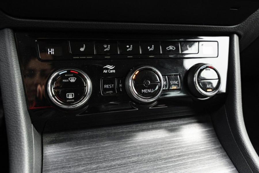 Balts Skoda SuperB 2020 Mārupe, ar dzinēja tilpumu 2.00 L un nobraukumu 171 tūkst. km par 16900 €, foto 21 vietnē AUTOMOTO.COM.LV