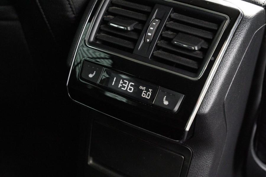 Balts Skoda SuperB 2020 Mārupe, ar dzinēja tilpumu 2.00 L un nobraukumu 171 tūkst. km par 16900 €, foto 24 vietnē AUTOMOTO.COM.LV