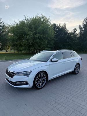 White Skoda SuperB 2020 in Kaunas, with an engine capacity of 1.97 L and mileage of 285 thousand km for 14900 €, photo  on AUTOMOTO.COM.LV