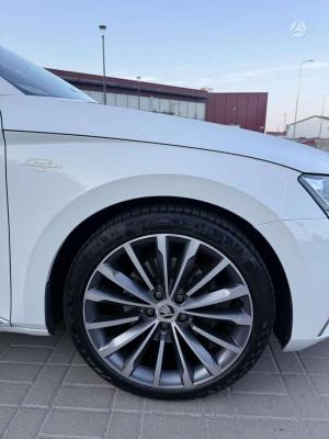 Balts Skoda SuperB 2020 Kauņa, ar dzinēja tilpumu 1.97 L un nobraukumu 285 tūkst. km par 14900 €, foto 10 vietnē AUTOMOTO.COM.LV