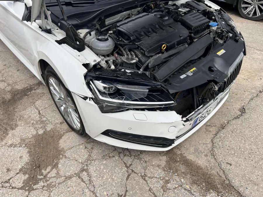 Balts Skoda SuperB 2020 Kauņa, ar dzinēja tilpumu 1.97 L un nobraukumu 125 tūkst. km par 9800 €, foto 10 vietnē AUTOMOTO.COM.LV