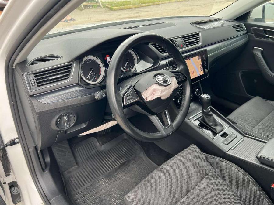 Balts Skoda SuperB 2020 Kauņa, ar dzinēja tilpumu 1.97 L un nobraukumu 125 tūkst. km par 9800 €, foto 17 vietnē AUTOMOTO.COM.LV