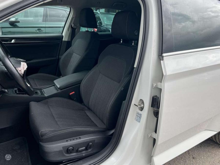 Balts Skoda SuperB 2020 Kauņa, ar dzinēja tilpumu 1.97 L un nobraukumu 125 tūkst. km par 9800 €, foto 18 vietnē AUTOMOTO.COM.LV