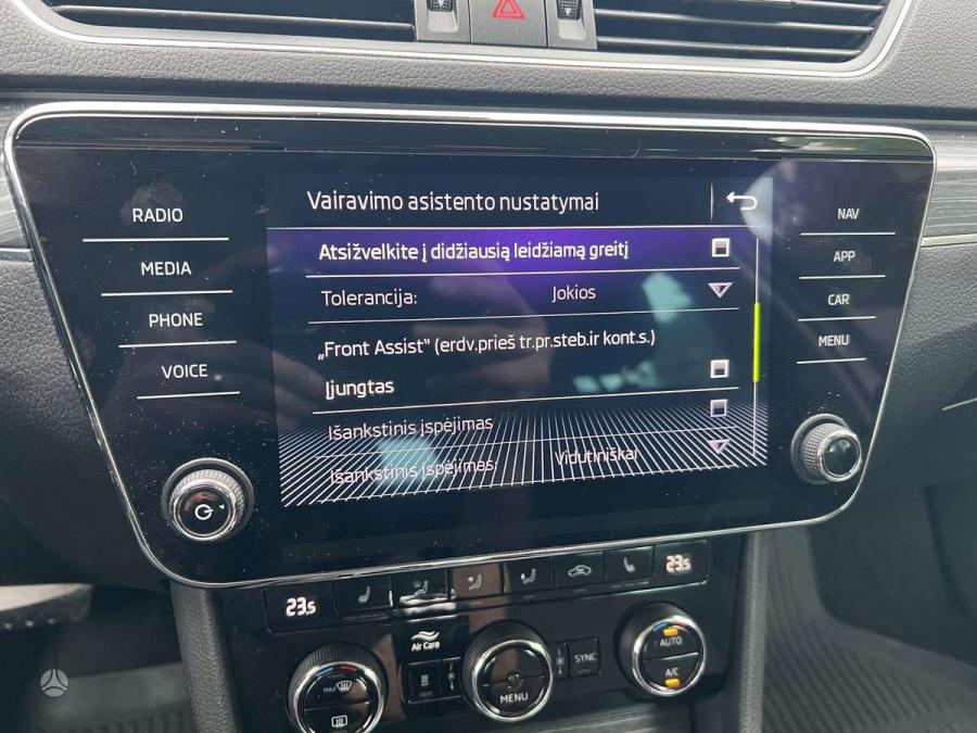 Balts Skoda SuperB 2020 Kauņa, ar dzinēja tilpumu 1.97 L un nobraukumu 125 tūkst. km par 9800 €, foto 26 vietnē AUTOMOTO.COM.LV