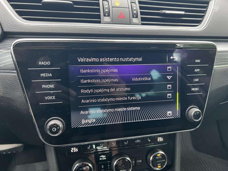 Balts Skoda SuperB 2020 Kauņa, ar dzinēja tilpumu 1.97 L un nobraukumu 125 tūkst. km par 9800 €, foto 27 vietnē AUTOMOTO.COM.LV