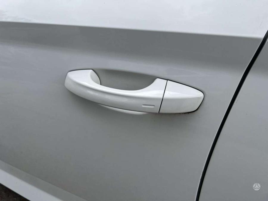 Balts Skoda SuperB 2020 Kauņa, ar dzinēja tilpumu 1.97 L un nobraukumu 125 tūkst. km par 9800 €, foto 36 vietnē AUTOMOTO.COM.LV