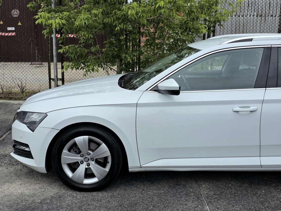 White Skoda SuperB 2020 in Vilnius, with an engine capacity of 1.97 L and mileage of 434 thousand km for 11200 €, photo 6 on AUTOMOTO.COM.LV