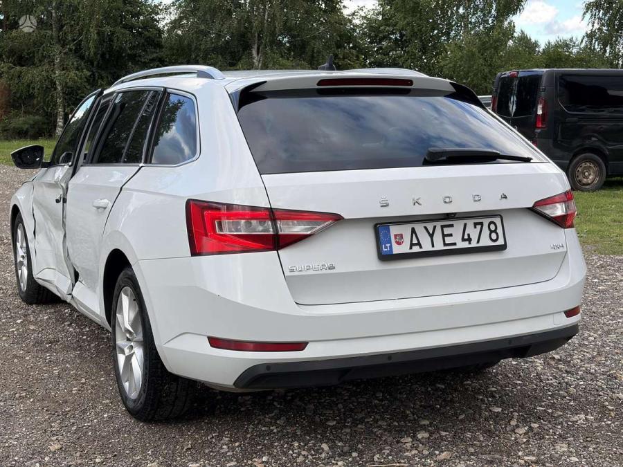 White Skoda SuperB 2020 in Ukmerge, with an engine capacity of 1.97 L and mileage of 397 thousand km for 5600 €, photo 9 on AUTOMOTO.COM.LV