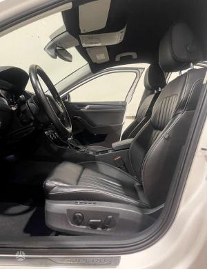 White Skoda SuperB 2020 in Klaipeda, with an engine capacity of 1.40 L and mileage of 259 thousand km for 14999 €, photo 17 on AUTOMOTO.COM.LV