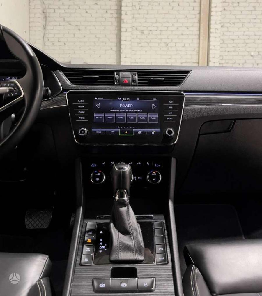 White Skoda SuperB 2020 in Klaipeda, with an engine capacity of 1.40 L and mileage of 259 thousand km for 14999 €, photo 26 on AUTOMOTO.COM.LV