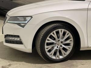 White Skoda SuperB 2020 in Klaipeda, with an engine capacity of 1.40 L and mileage of 259 thousand km for 14999 €, photo 28 on AUTOMOTO.COM.LV