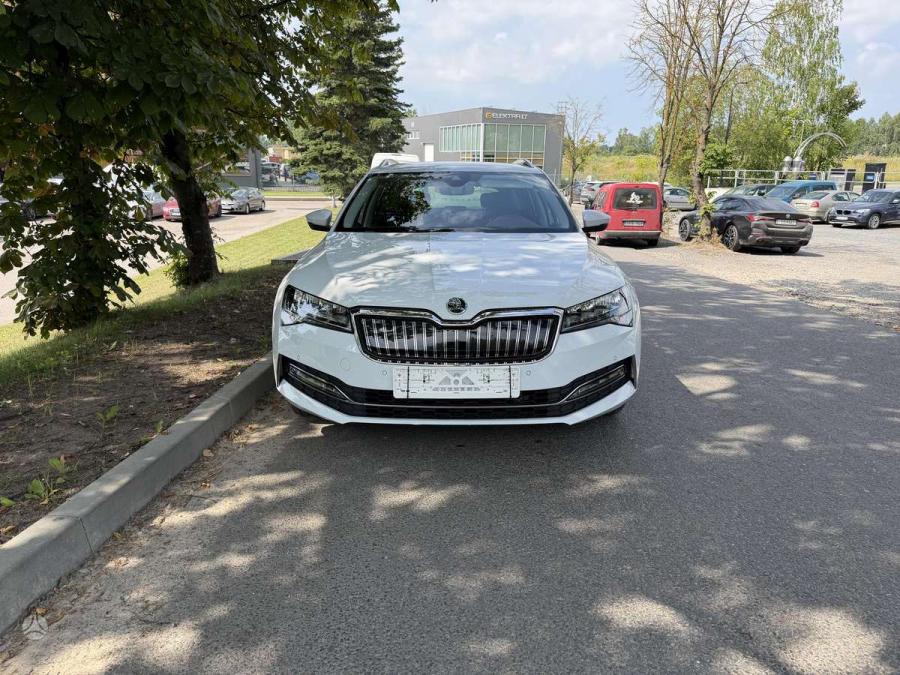 Balts Skoda SuperB 2020 Kauņa, ar dzinēja tilpumu 1.40 L un nobraukumu 108 tūkst. km par 15290 €, foto 3 vietnē AUTOMOTO.COM.LV