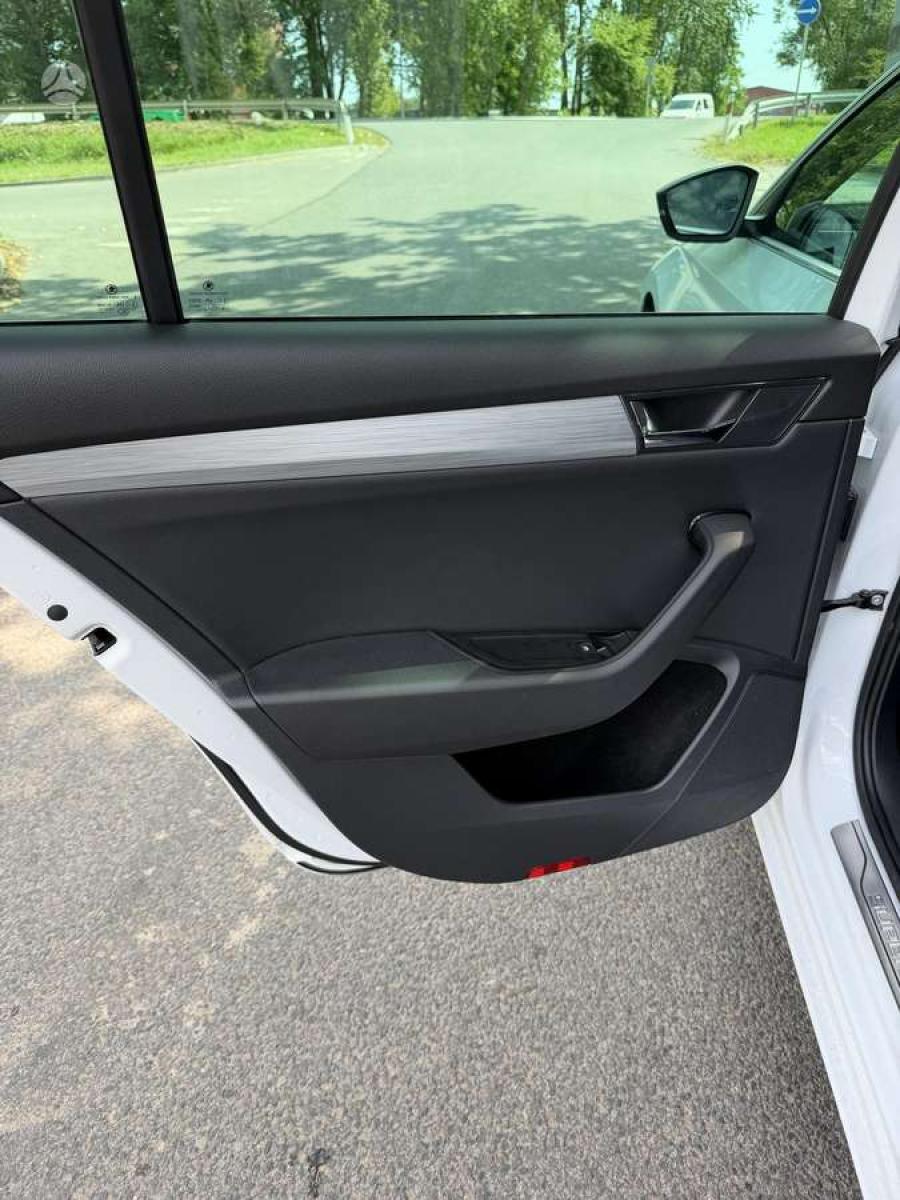 Balts Skoda SuperB 2020 Kauņa, ar dzinēja tilpumu 1.40 L un nobraukumu 108 tūkst. km par 15290 €, foto 13 vietnē AUTOMOTO.COM.LV