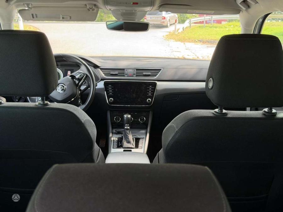 Balts Skoda SuperB 2020 Kauņa, ar dzinēja tilpumu 1.40 L un nobraukumu 108 tūkst. km par 15290 €, foto 22 vietnē AUTOMOTO.COM.LV
