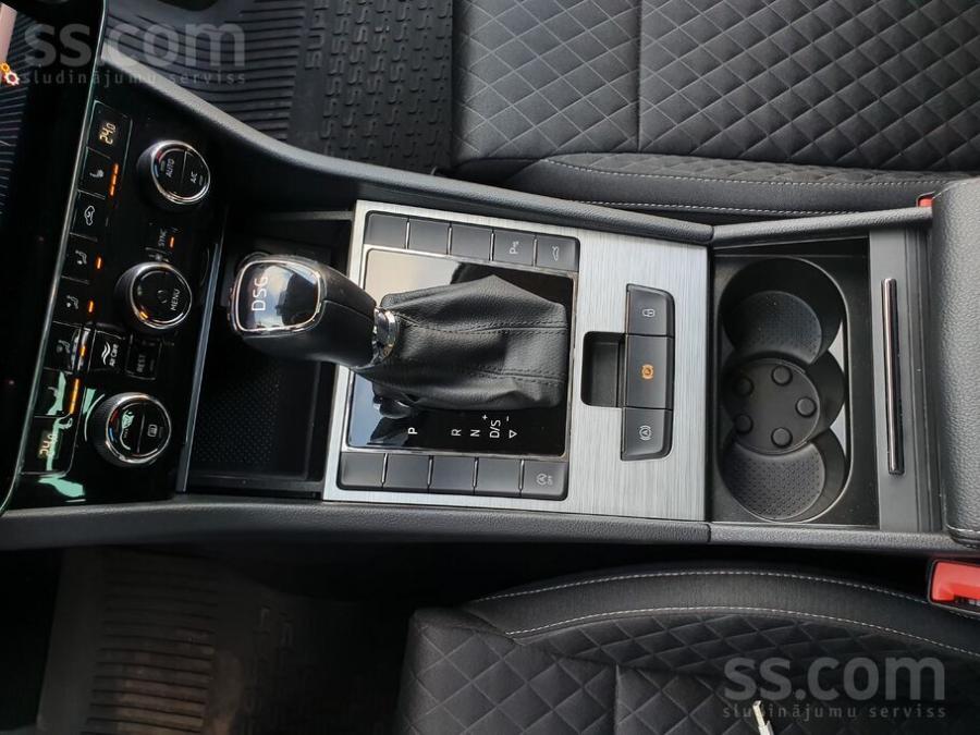 White Skoda SuperB 2021 in Riga, with an engine capacity of 2.00 L and mileage of 180 thousand km for 18500 €, photo 30 on AUTOMOTO.COM.LV