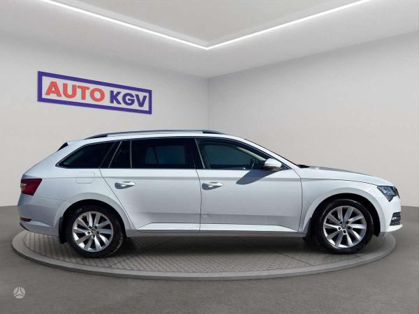 White Skoda SuperB 2021 in Kaunas, with an engine capacity of 2.00 L and mileage of 153 thousand km for 17499 €, photo 6 on AUTOMOTO.COM.LV