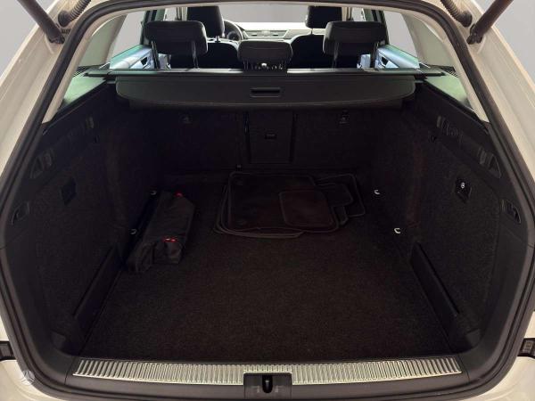 White Skoda SuperB 2021 in Kaunas, with an engine capacity of 2.00 L and mileage of 153 thousand km for 17499 €, photo 10 on AUTOMOTO.COM.LV