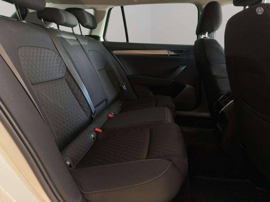 White Skoda SuperB 2021 in Kaunas, with an engine capacity of 2.00 L and mileage of 153 thousand km for 17499 €, photo 10 on AUTOMOTO.COM.LV
