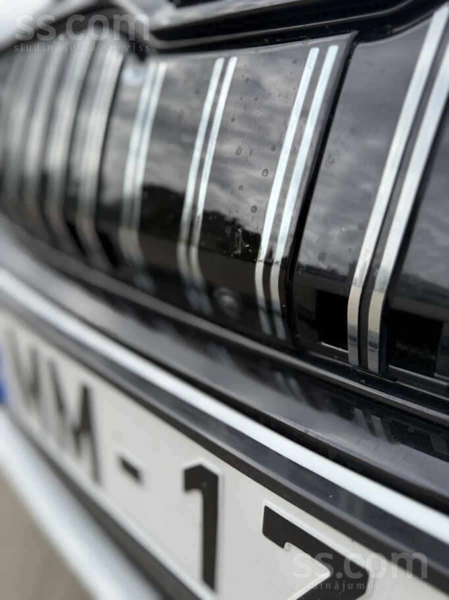 White Skoda SuperB 2021 in Bauska, with an engine capacity of 1.40 L and mileage of 153 thousand km for 21900 €, photo 8 on AUTOMOTO.COM.LV