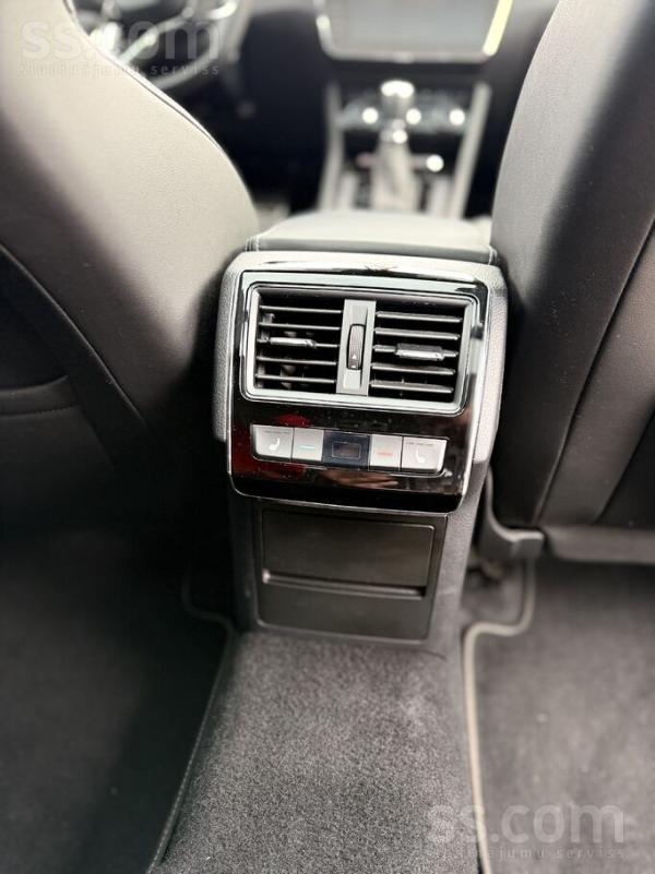 White Skoda SuperB 2021 in Bauska, with an engine capacity of 1.40 L and mileage of 153 thousand km for 21900 €, photo 10 on AUTOMOTO.COM.LV