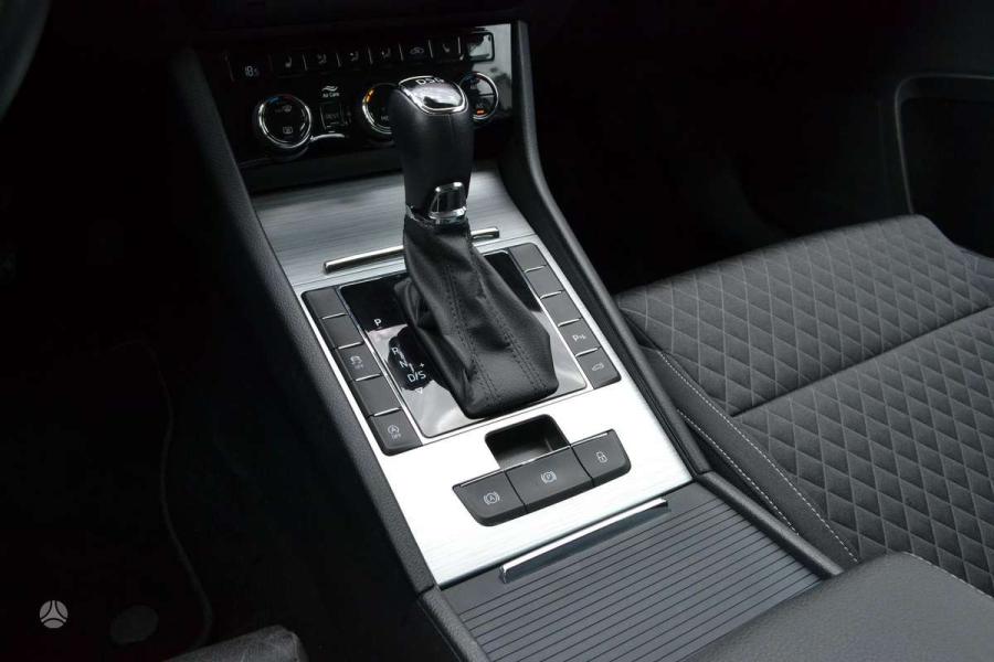 White Skoda SuperB 2021 in Vilnius, with an engine capacity of 1.97 L and mileage of 122 thousand km for 19000 €, photo 48 on AUTOMOTO.COM.LV