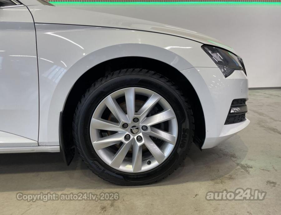 White Skoda SuperB 2022 in Tallinn, with an engine capacity of 1.50 L and mileage of 129 thousand km for 20990 €, photo 5 on AUTOMOTO.COM.LV