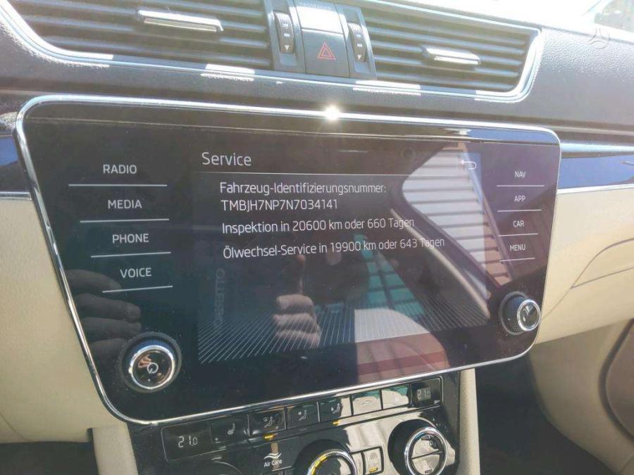 Balts Skoda SuperB 2022 Viļņa, ar dzinēja tilpumu 1.97 L un nobraukumu 203 tūkst. km par 18500 €, foto 56 vietnē AUTOMOTO.COM.LV