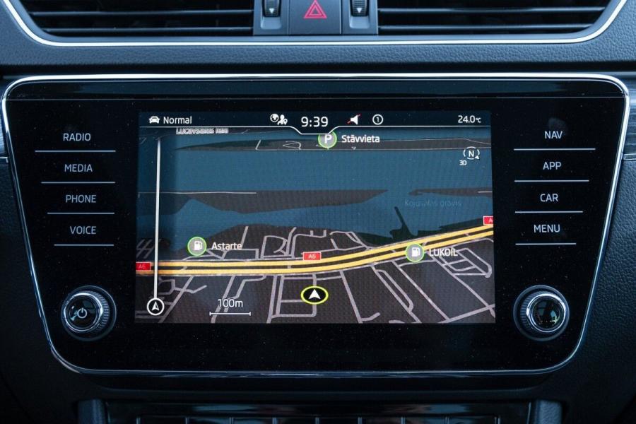 Balts Skoda SuperB 2022 Rīga, ar dzinēja tilpumu 2.00 L un nobraukumu 116 tūkst. km par 23900 €, foto 21 vietnē AUTOMOTO.COM.LV