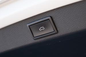 White Skoda SuperB 2022 in Riga, with an engine capacity of 2.00 L and mileage of 116 thousand km for 23900 €, photo 9 on AUTOMOTO.COM.LV