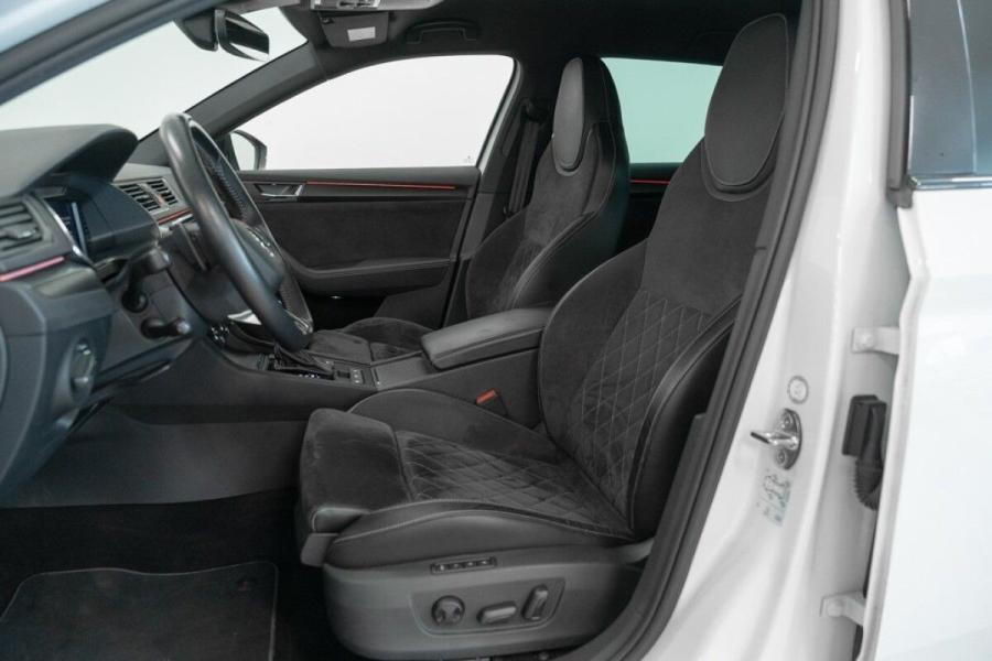 White Skoda SuperB 2022 in Vilnius, with an engine capacity of 1.40 L and mileage of 147 thousand km for 21000 €, photo 13 on AUTOMOTO.COM.LV