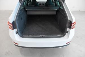 White Skoda SuperB 2022 in Vilnius, with an engine capacity of 1.40 L and mileage of 147 thousand km for 21000 €, photo 26 on AUTOMOTO.COM.LV