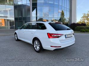 Balts Skoda SuperB 2022 Tallina, ar dzinēja tilpumu 2.00 L un nobraukumu 60 tūkst. km par 25750 €, foto 7 vietnē AUTOMOTO.COM.LV