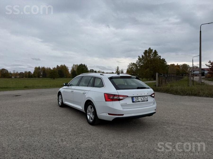 White Skoda SuperB 2022 in Cesis, with an engine capacity of 1.50 L and mileage of 0 thousand km for 15900 €, photo 6 on AUTOMOTO.COM.LV