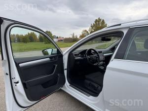 White Skoda SuperB 2022 in Cesis, with an engine capacity of 1.50 L and mileage of 0 thousand km for 15900 €, photo 27 on AUTOMOTO.COM.LV