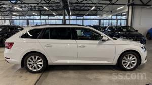 White Skoda SuperB 2023 in Riga, with an engine capacity of 1.50 L and mileage of 48 thousand km for 25900 €, photo 5 on AUTOMOTO.COM.LV