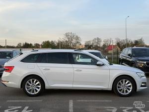 White Skoda SuperB 2023 in Vilnius, with an engine capacity of 2.00 L and mileage of 235 thousand km for 17500 €, photo 4 on AUTOMOTO.COM.LV